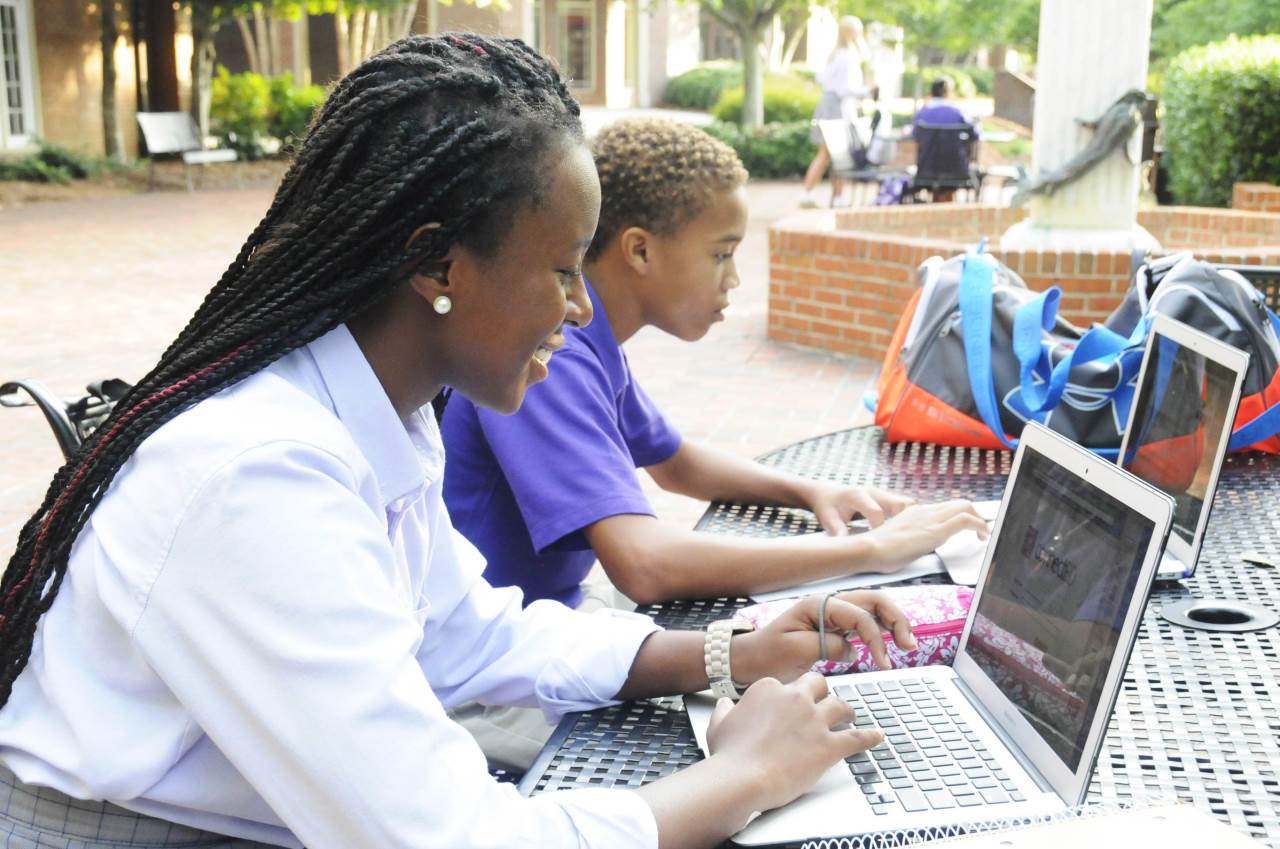 Integrating Internet Safety & Digital Citizenship in the Classroom