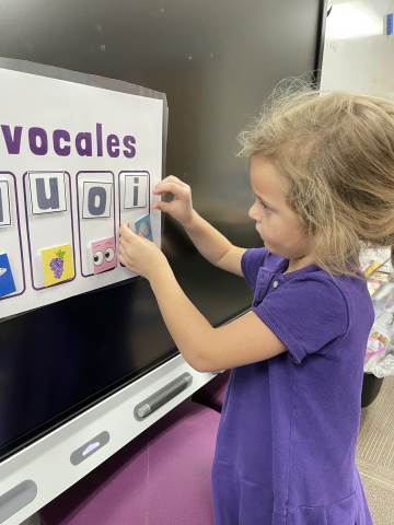 Pre-K Spanish: "Las Vocales"