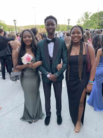 Cooper House Goes to Prom