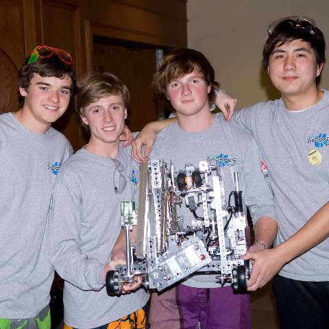 DarBots robotics teams headed to state